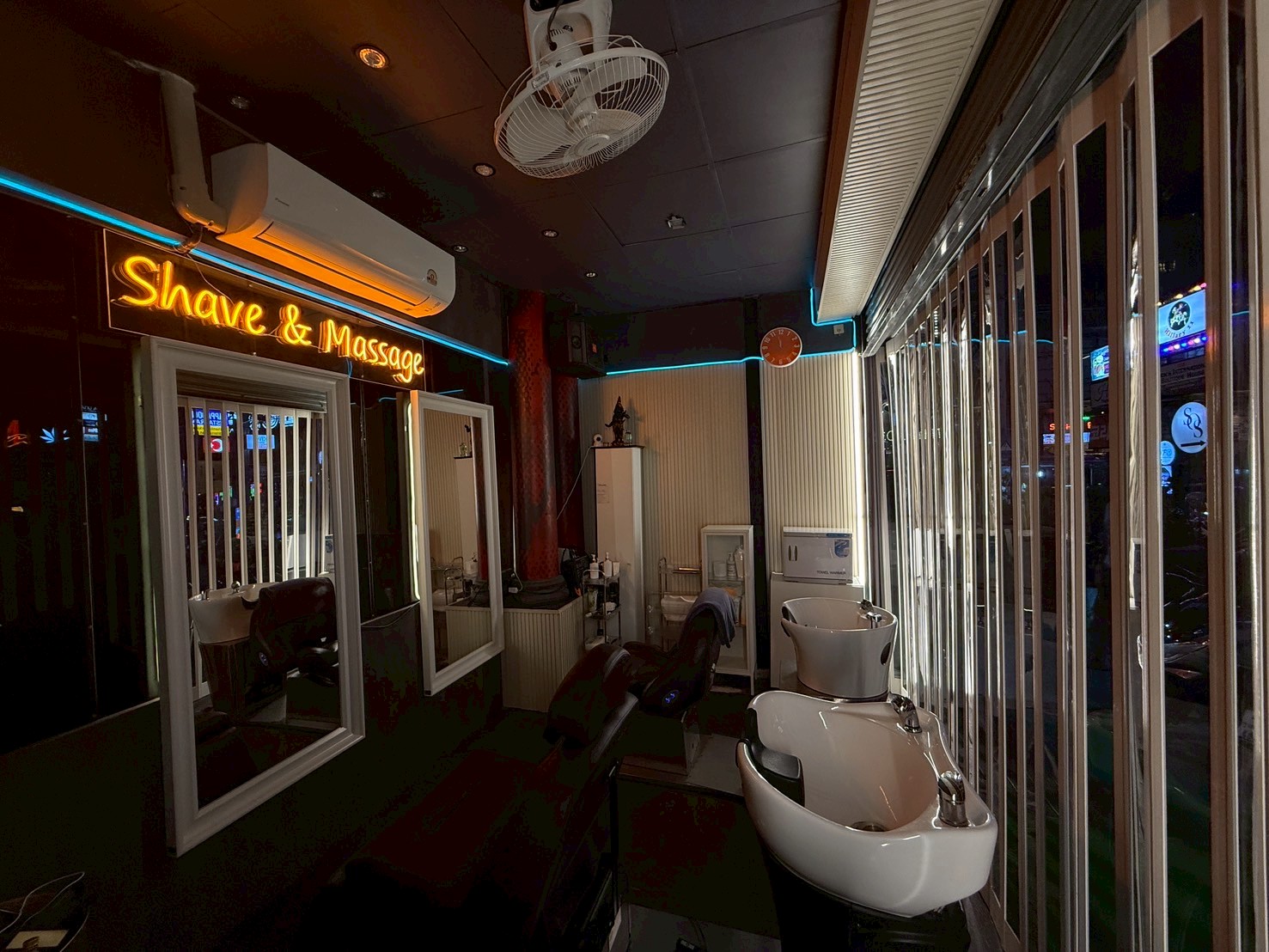 Erotica Barber And Massage Premium Grooming And Wellness Experience 8992